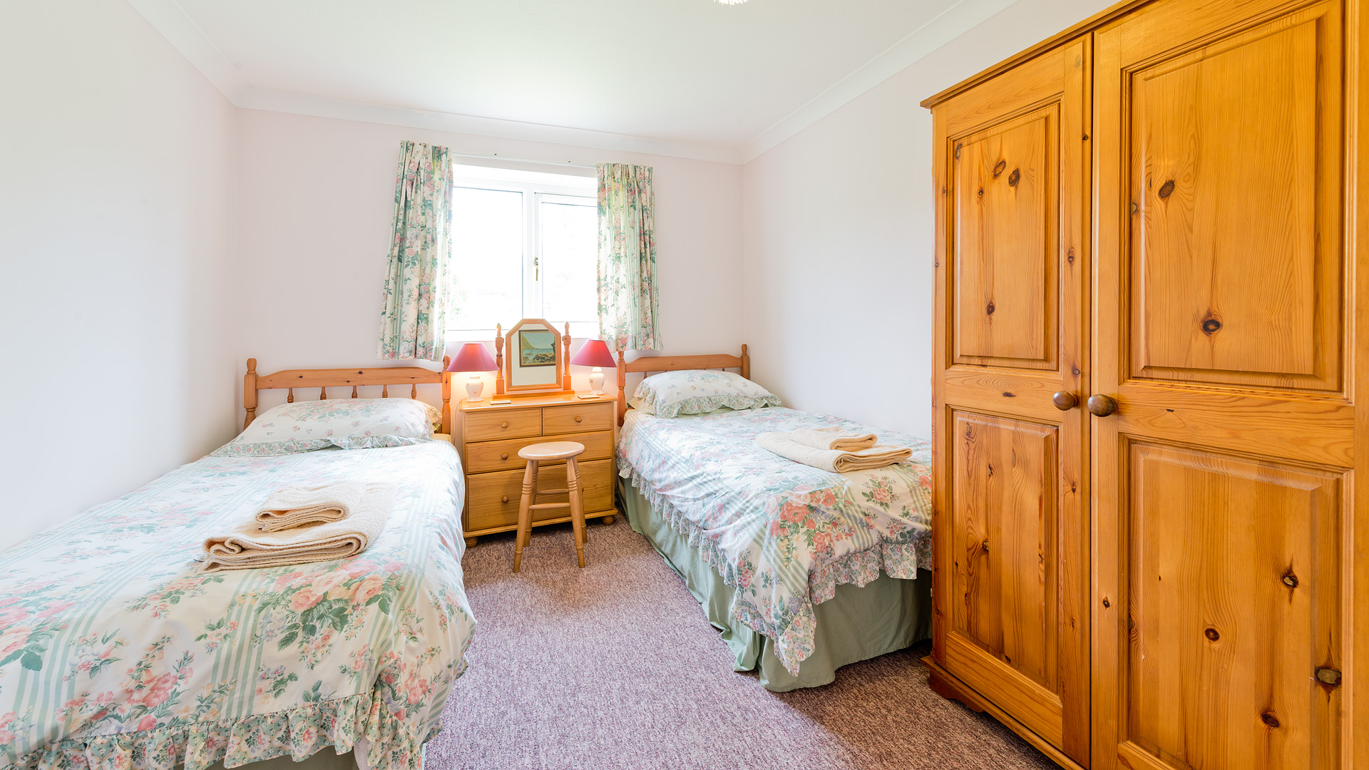 800_3682a - Trevalgas Cottages